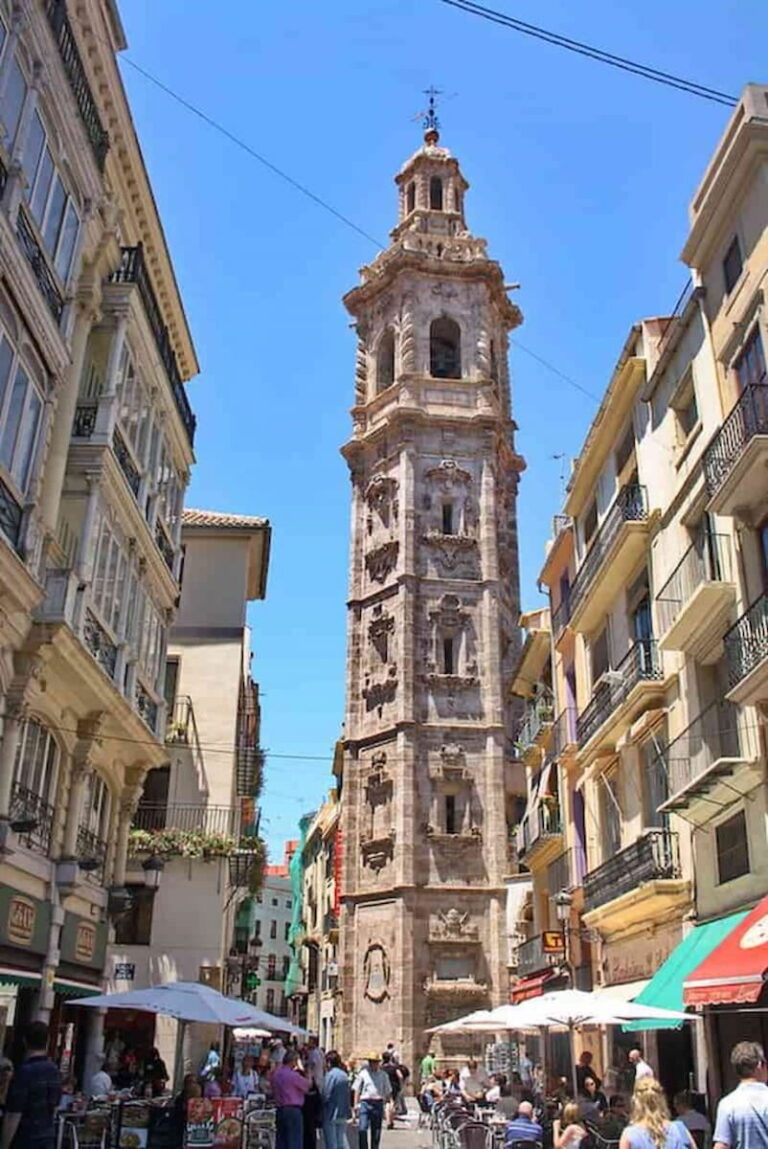 Ultimate Guide to the Old Town of Valencia (From a Local!)