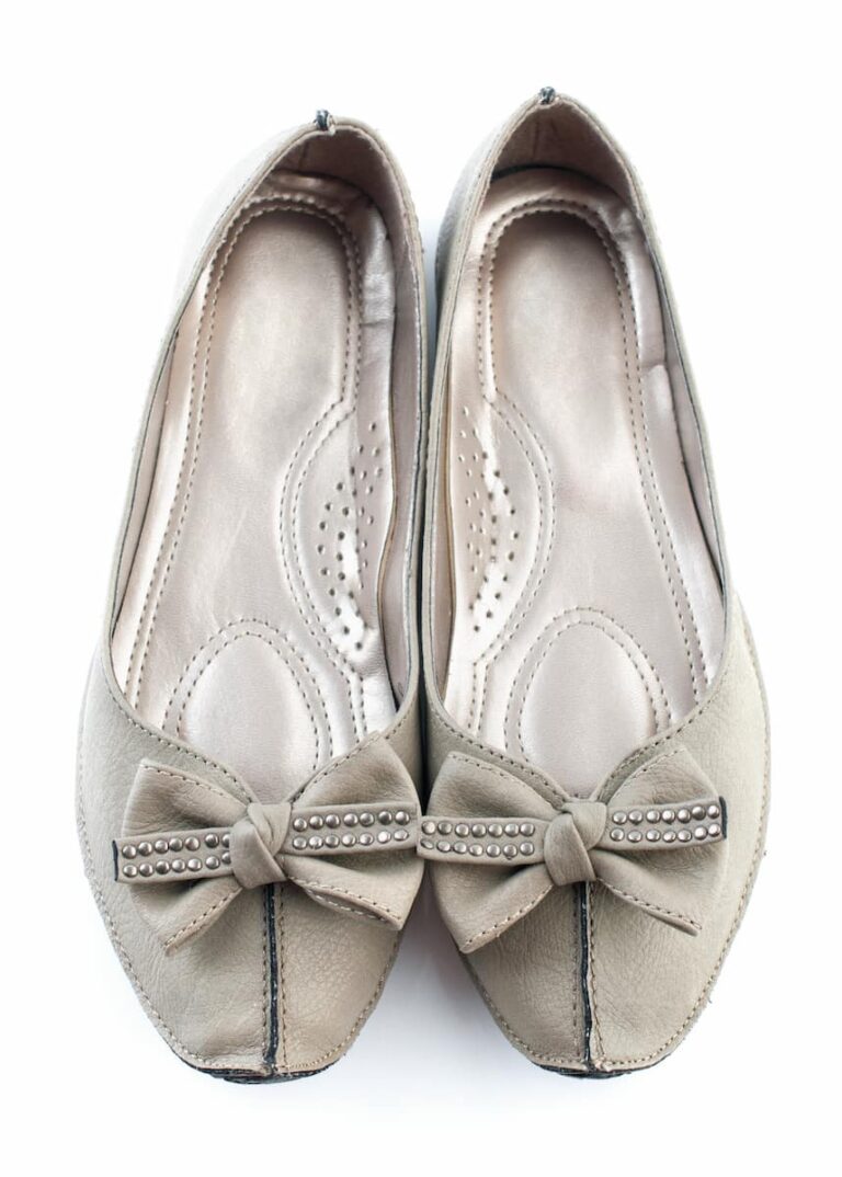 60 Best Spanish Shoe Brands (Amazing Footwear)